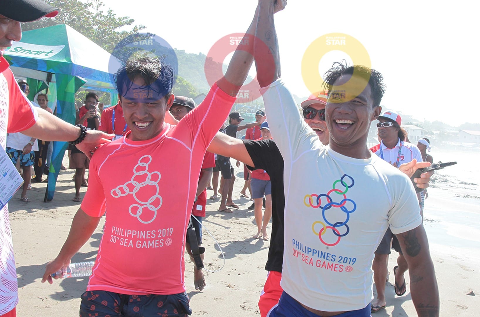Pinoy surfer sets aside battle for gold to rescue Indonesian rival in ...