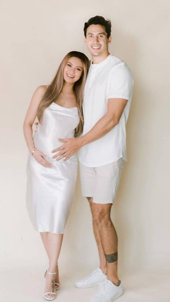 Sam Pinto and Anthony Semerad are expecting! - Latest Chika